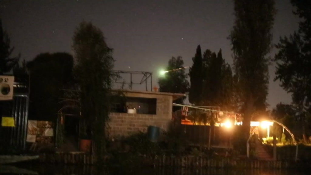 Meteor lights up the sky over Mexico City - ABC News