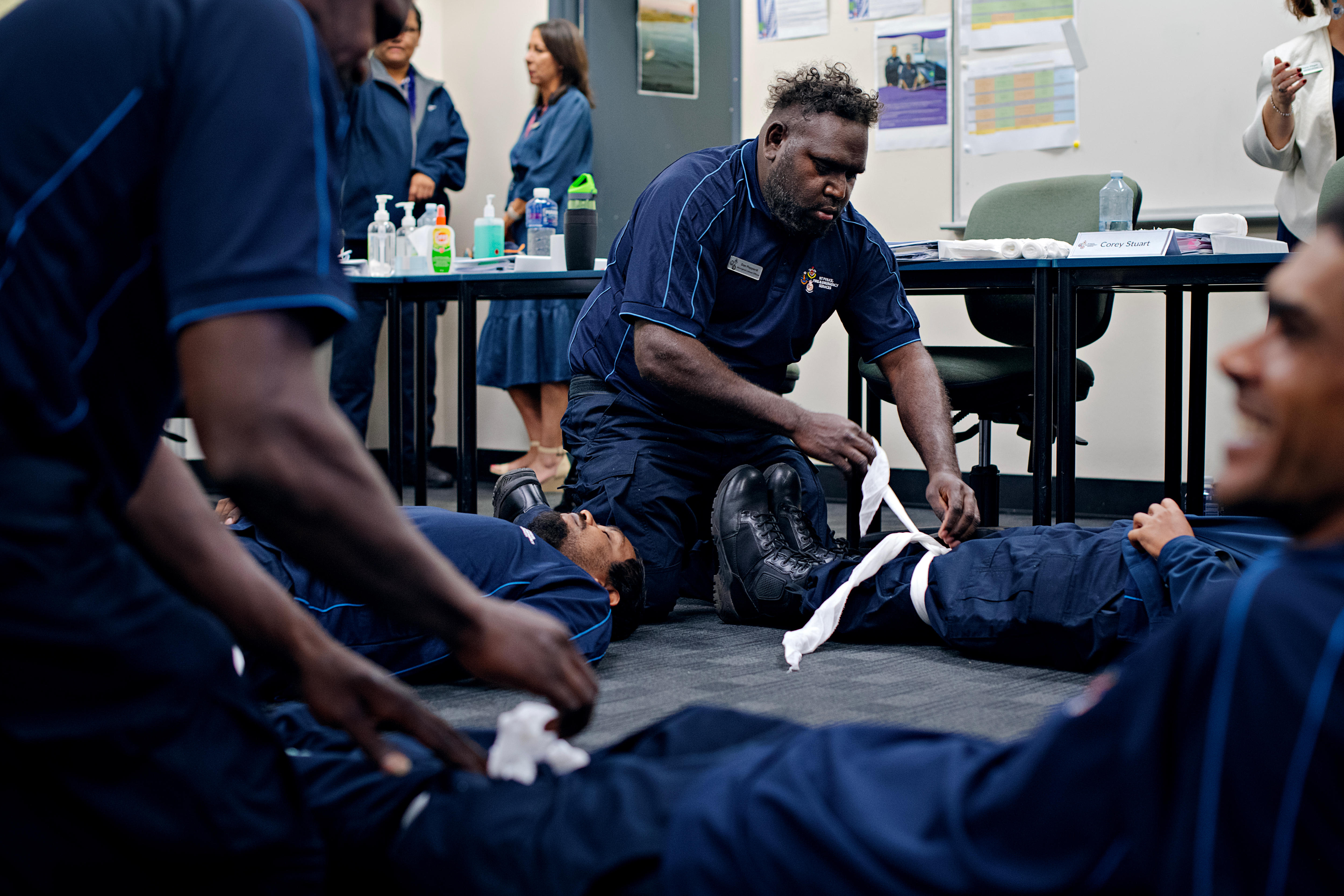 Remote community leaders graduate as Aboriginal Liaison Officers - ABC ...