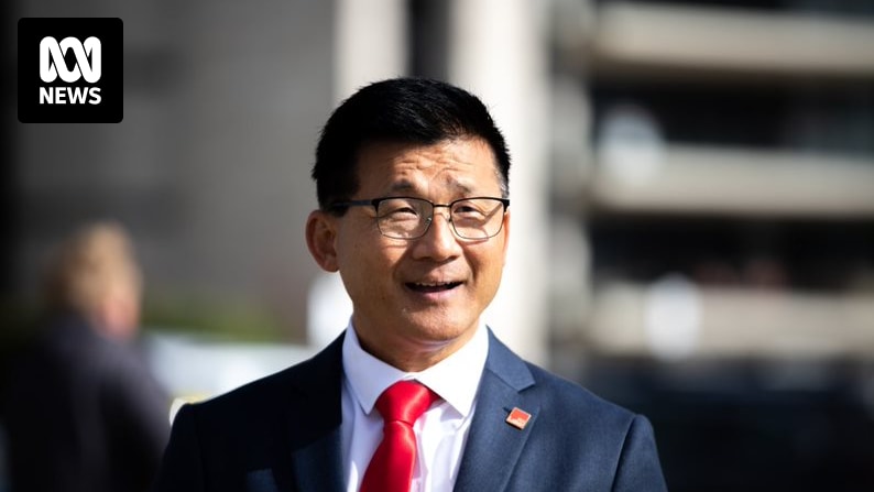 Sam Lim's unlikely rise from dolphin trainer to federal Tangney MP ... Sam Lim's unlikely rise from dolphin trainer to federal Tangney MP ...