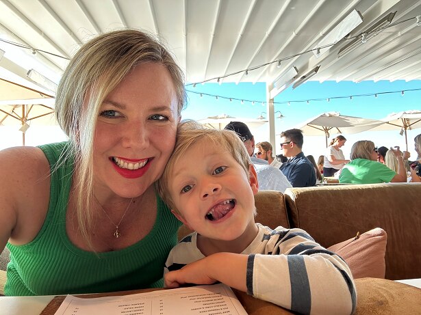 Why Gayle says she had 'more freedom' as a new mum in her 40s - ABC News