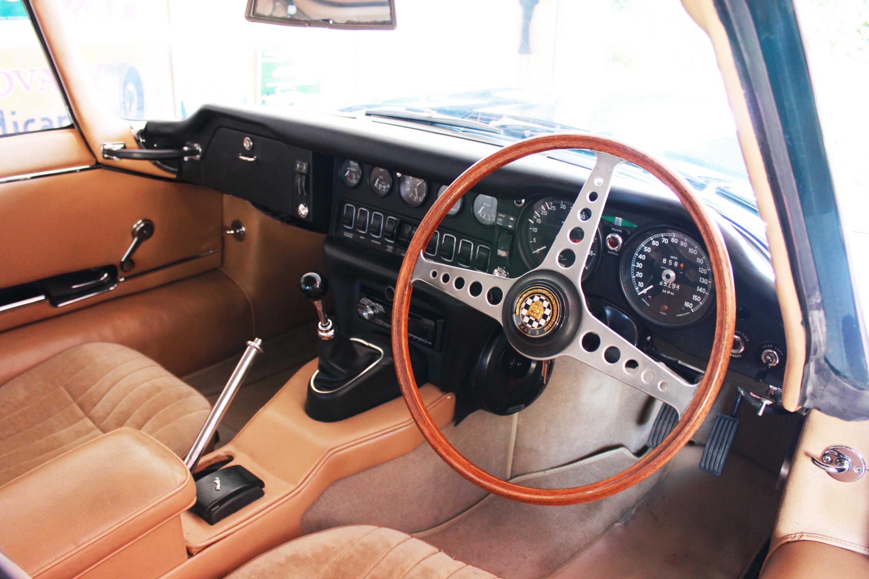 Canberra Classic Cars: Mark Jasprizza's restoration of a 1969 Jaguar E ...