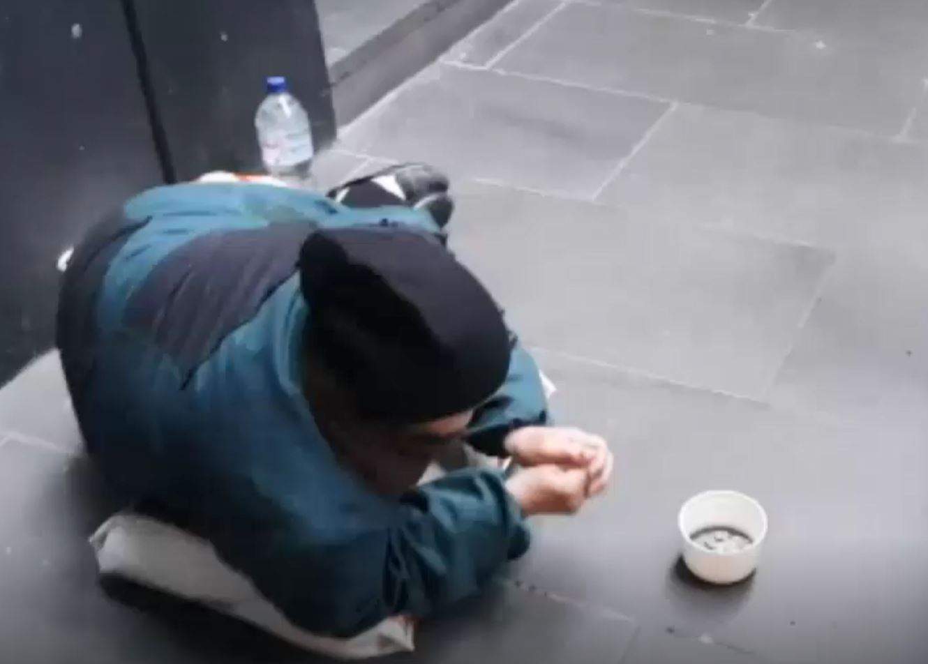 Melbourne's 'professional beggars' part of a global trend ...