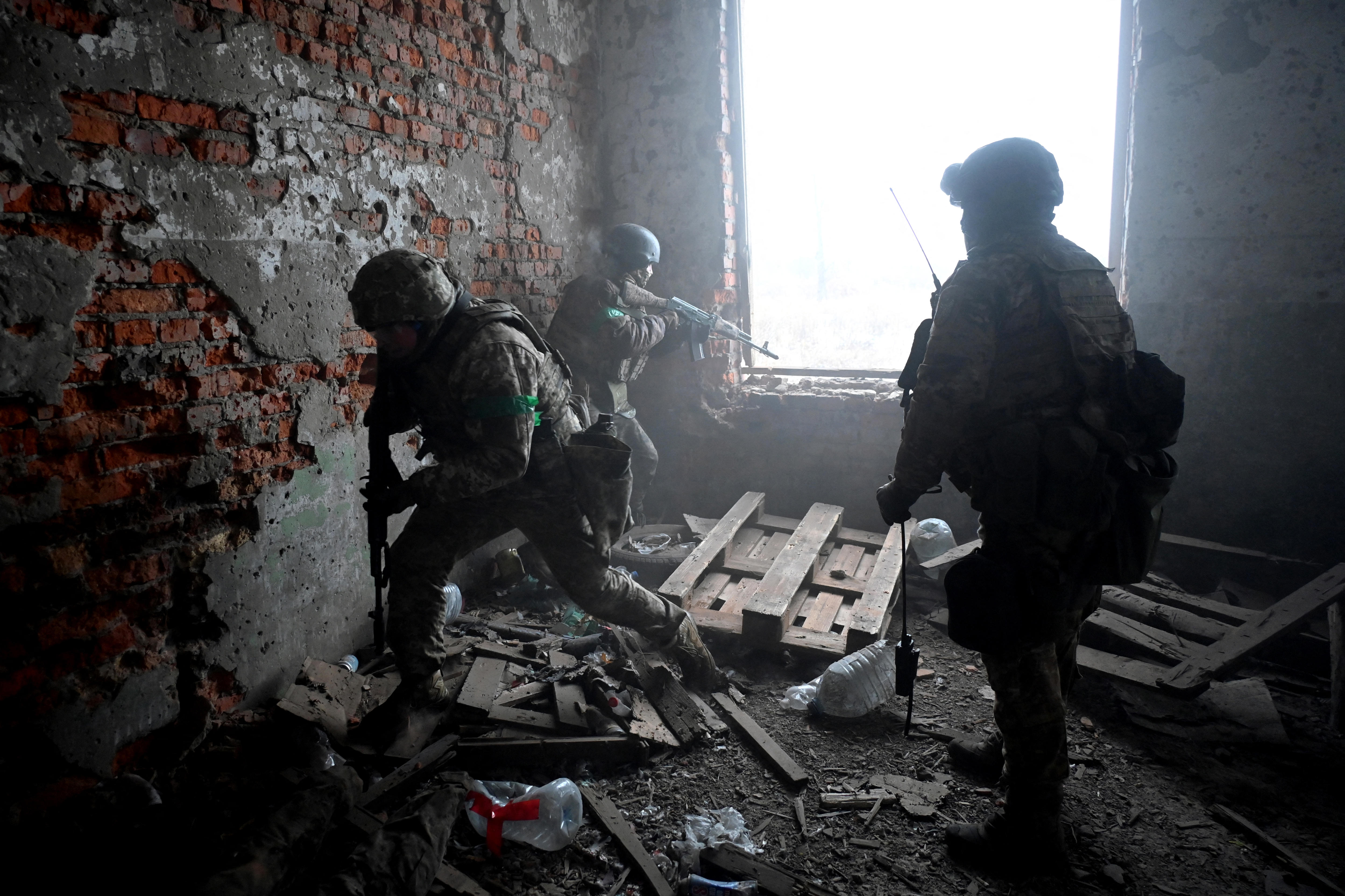 Ukraine detains Russian 'mole' in special forces, security service says ...