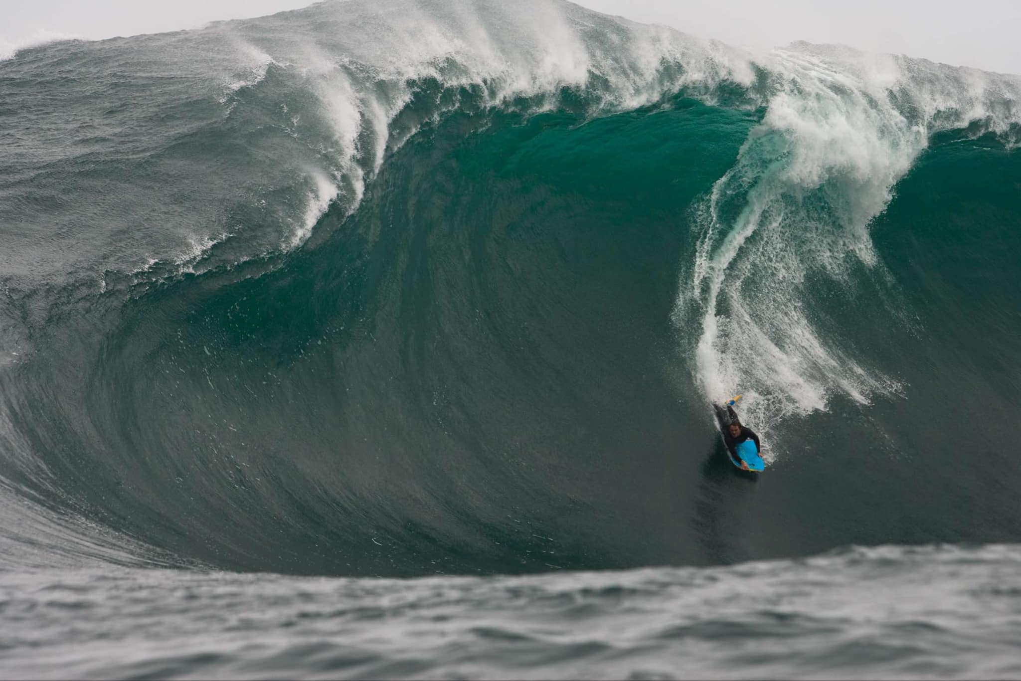 Former world champion bodyboarder Damian King to compete at Hawaii's Pipeline - ABC News