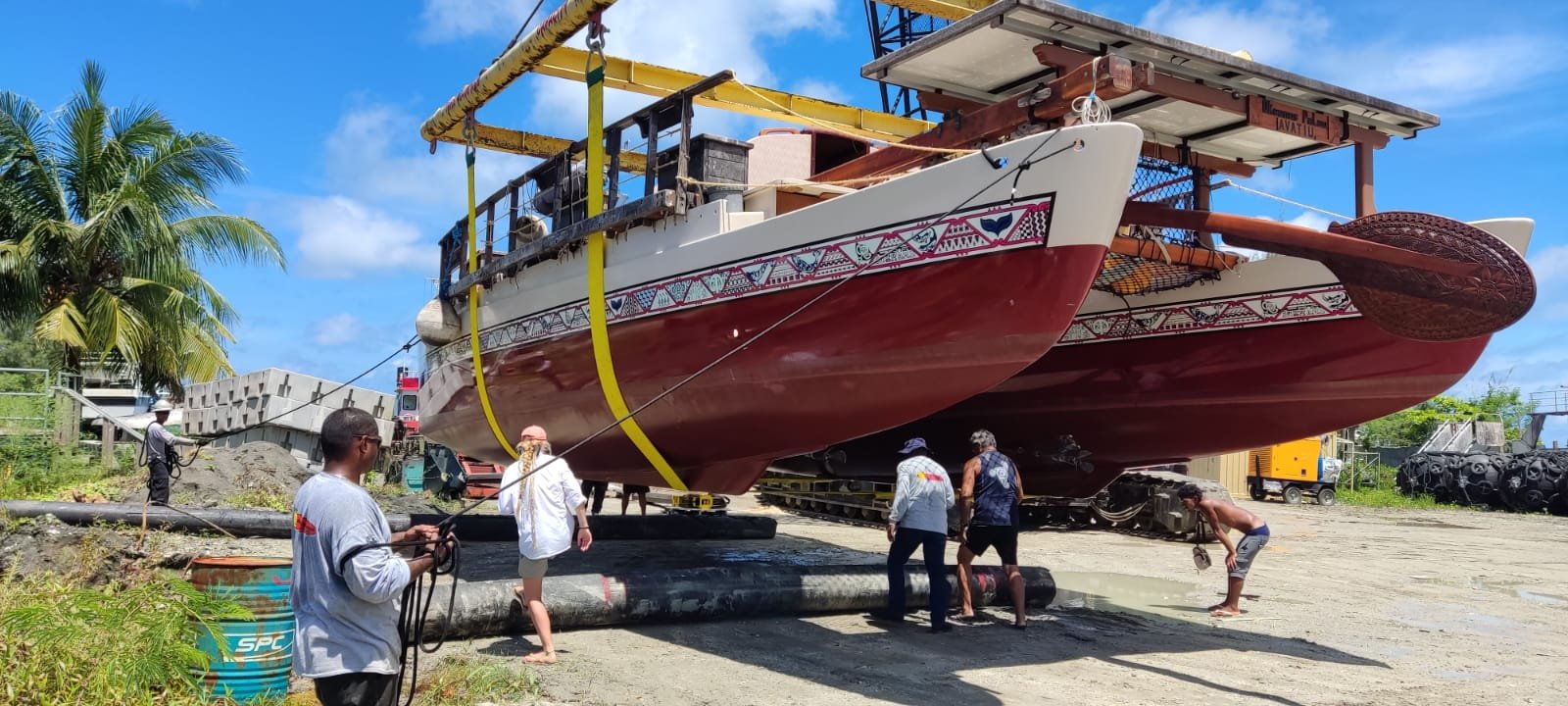 Ancient canoes and traditional navigation used for Pacific voyage to ...
