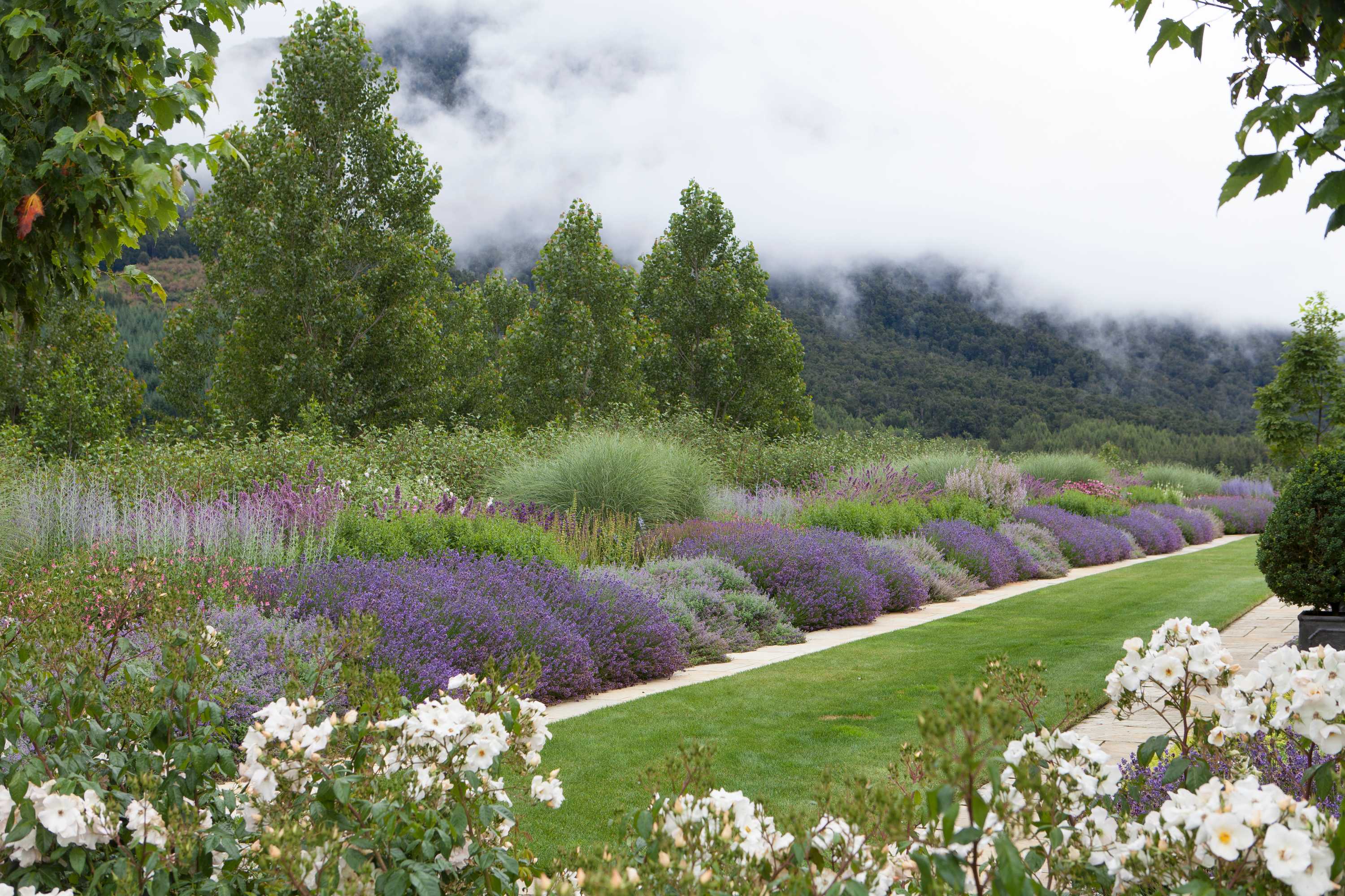 Five of the world's best country gardens - ABC News