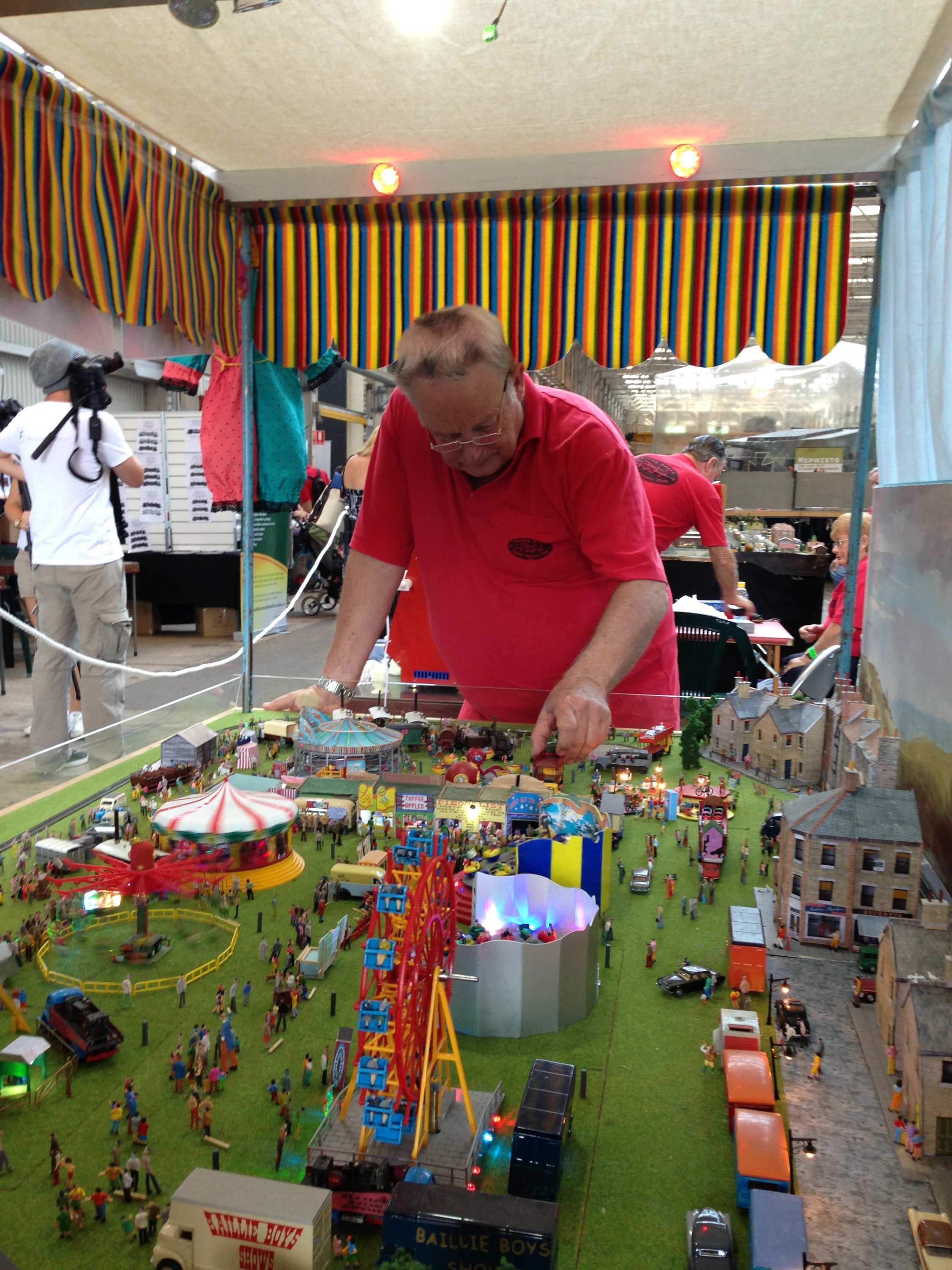 Masters of miniature descend on Ipswich for Queensland Model Railway ...