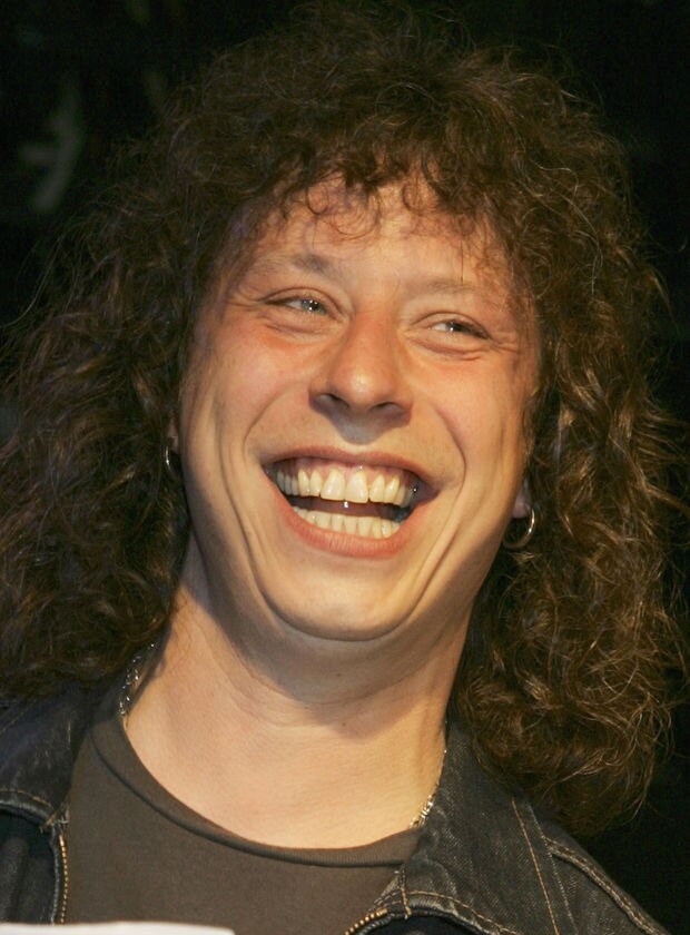 Former Stereophonics drummer found dead - ABC News