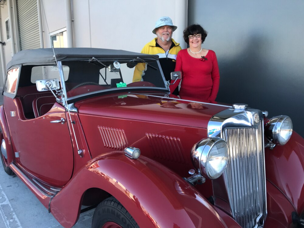 Vintage car lovers rev up for Cars and Coffee at Coolum - ABC listen