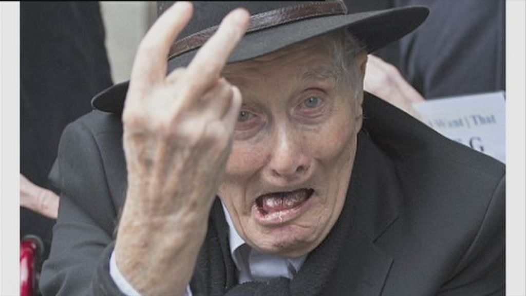 Notorious train robber, Ronald Biggs dies aged 84. - ABC News