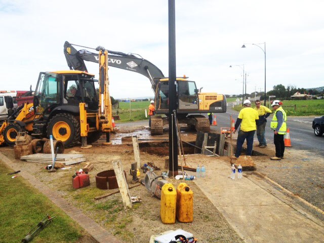 Goolwa school without flushing toilets after south coast water pipe ...