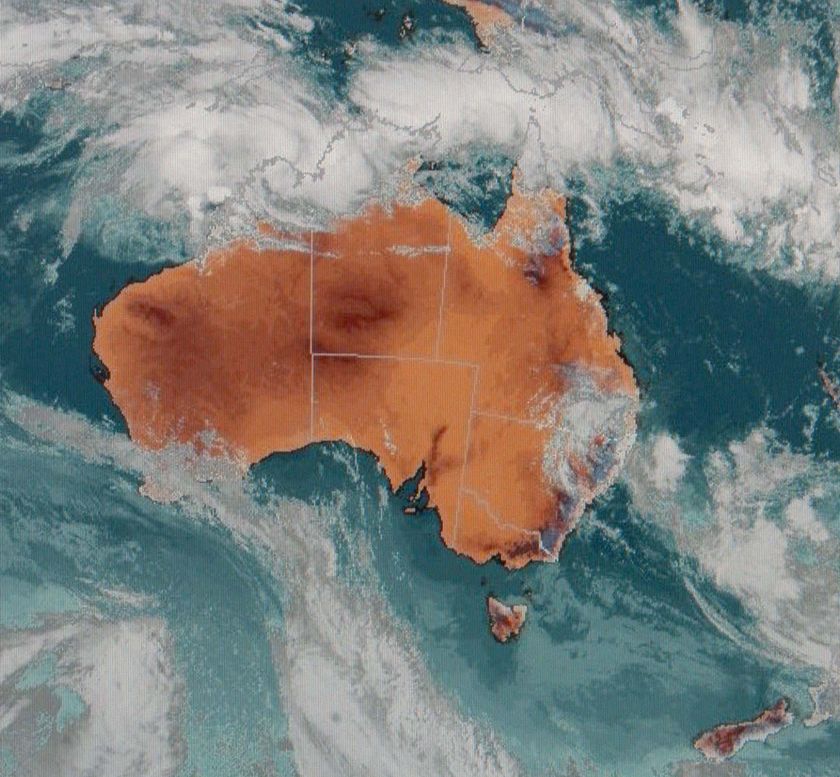 Top End residents brace for flooding, winds - ABC News