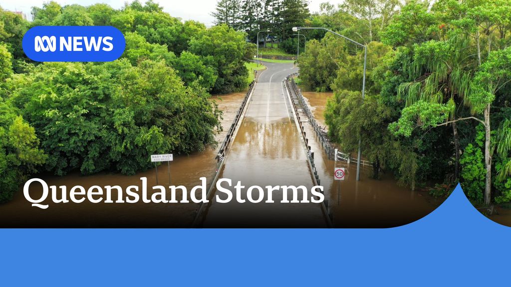 Storms lash south east Queensland as flooding damages property - ABC News