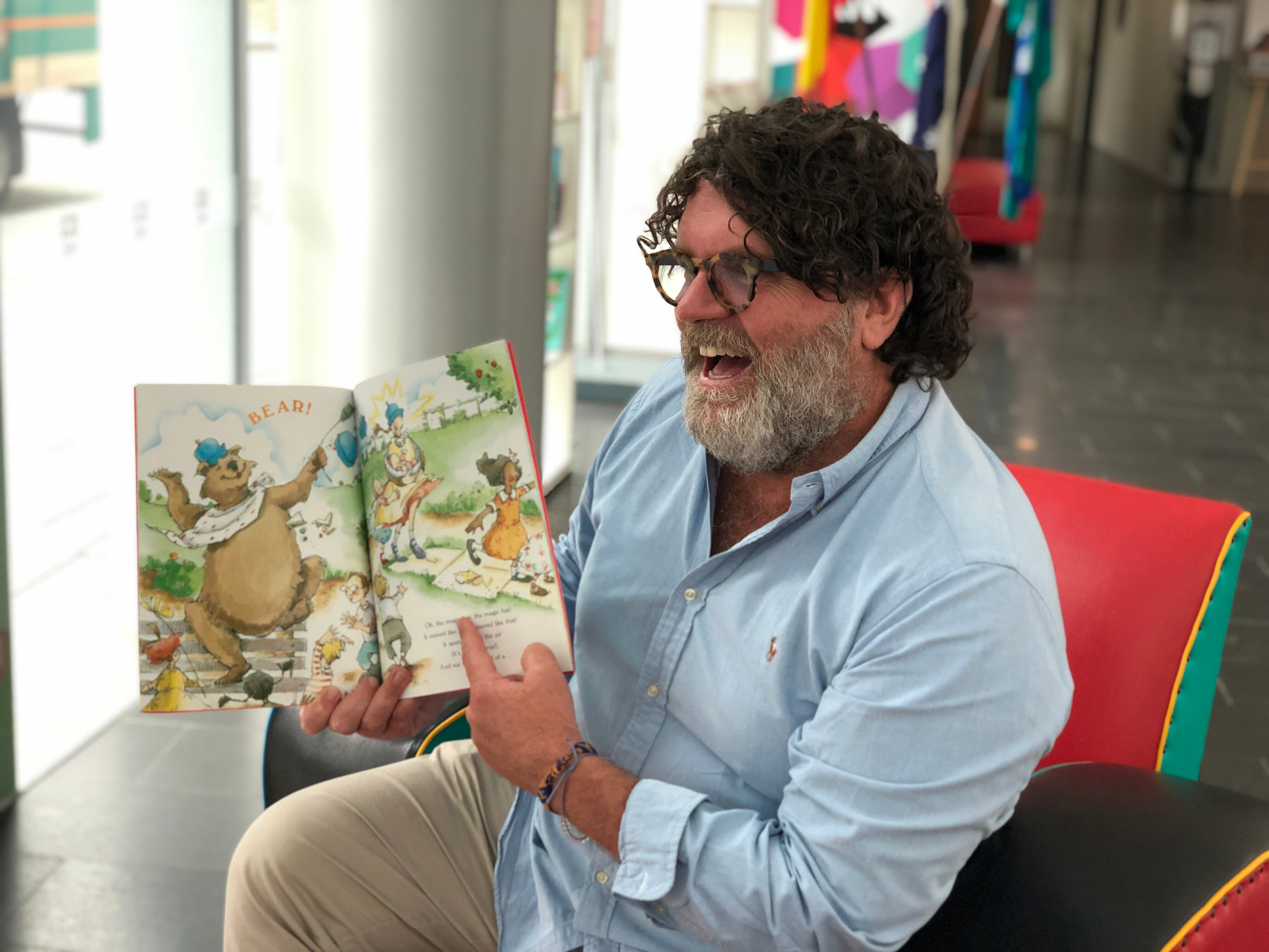 Tributes flow after news of the sudden death of popular, long-time ABC ...