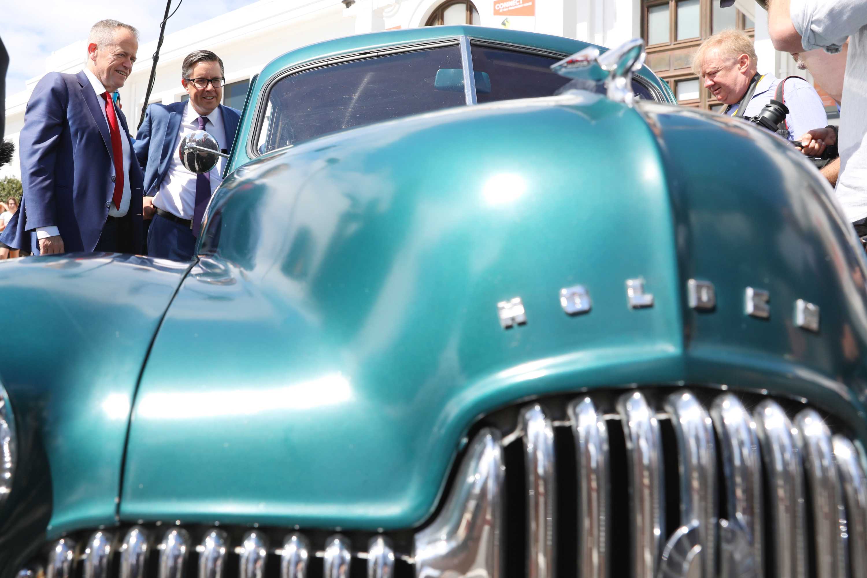 Labor's Mark Butler ridiculed by Malcolm Turnbull over carbon price ...