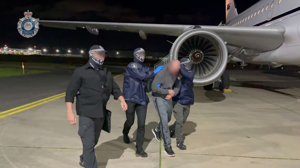 Comancheros boss Mark Buddle extradited to Melbourne to face drug ...