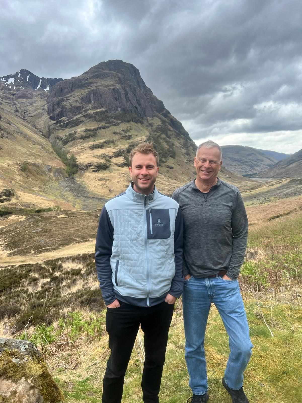 NT police locate body of missing Victorian hiker Alistair Thomson along ...