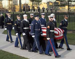 Ex-president Ford buried in home town - ABC News