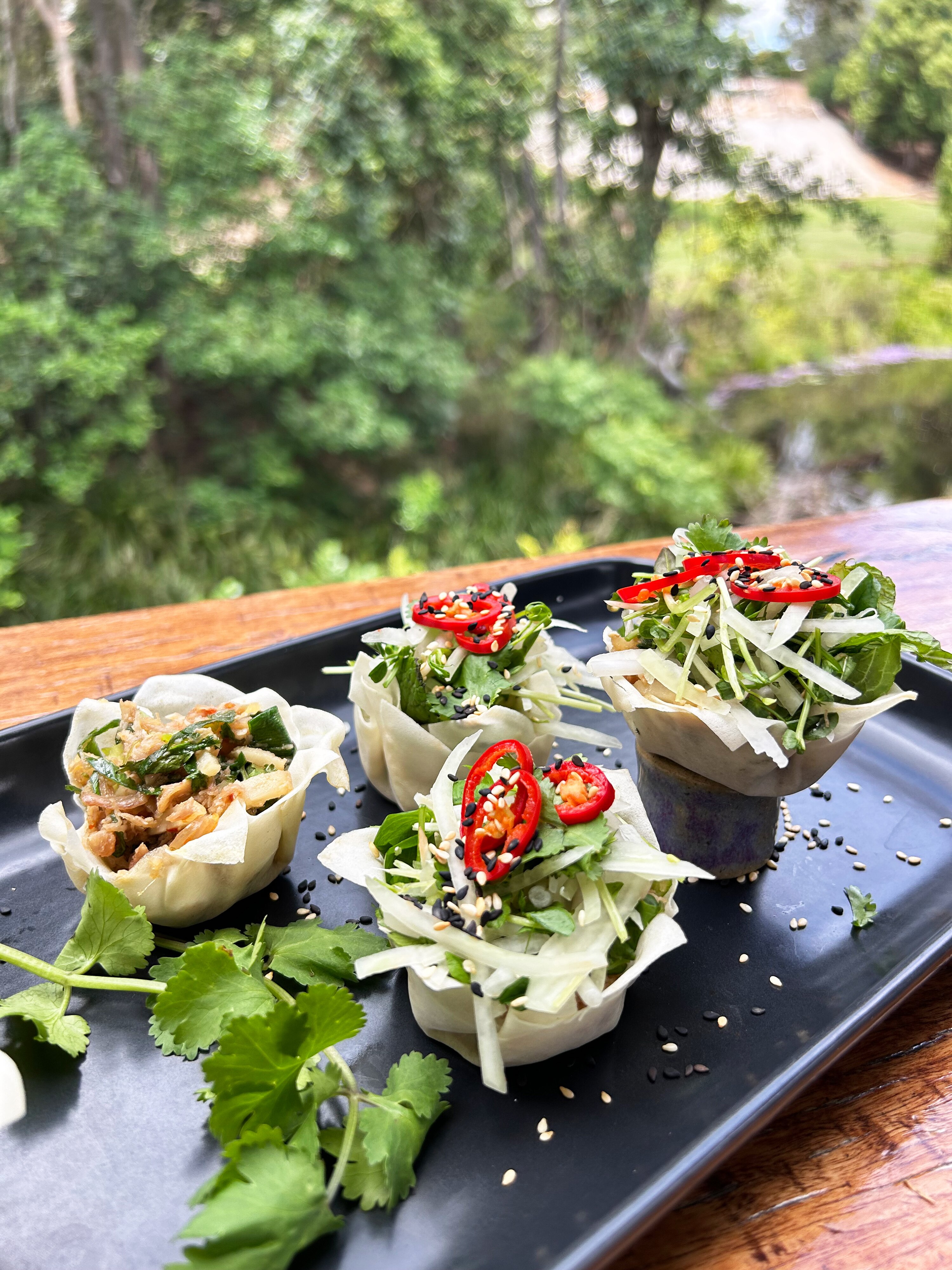 Thai-style chicken and papaya salad spring roll cups - ABC News
