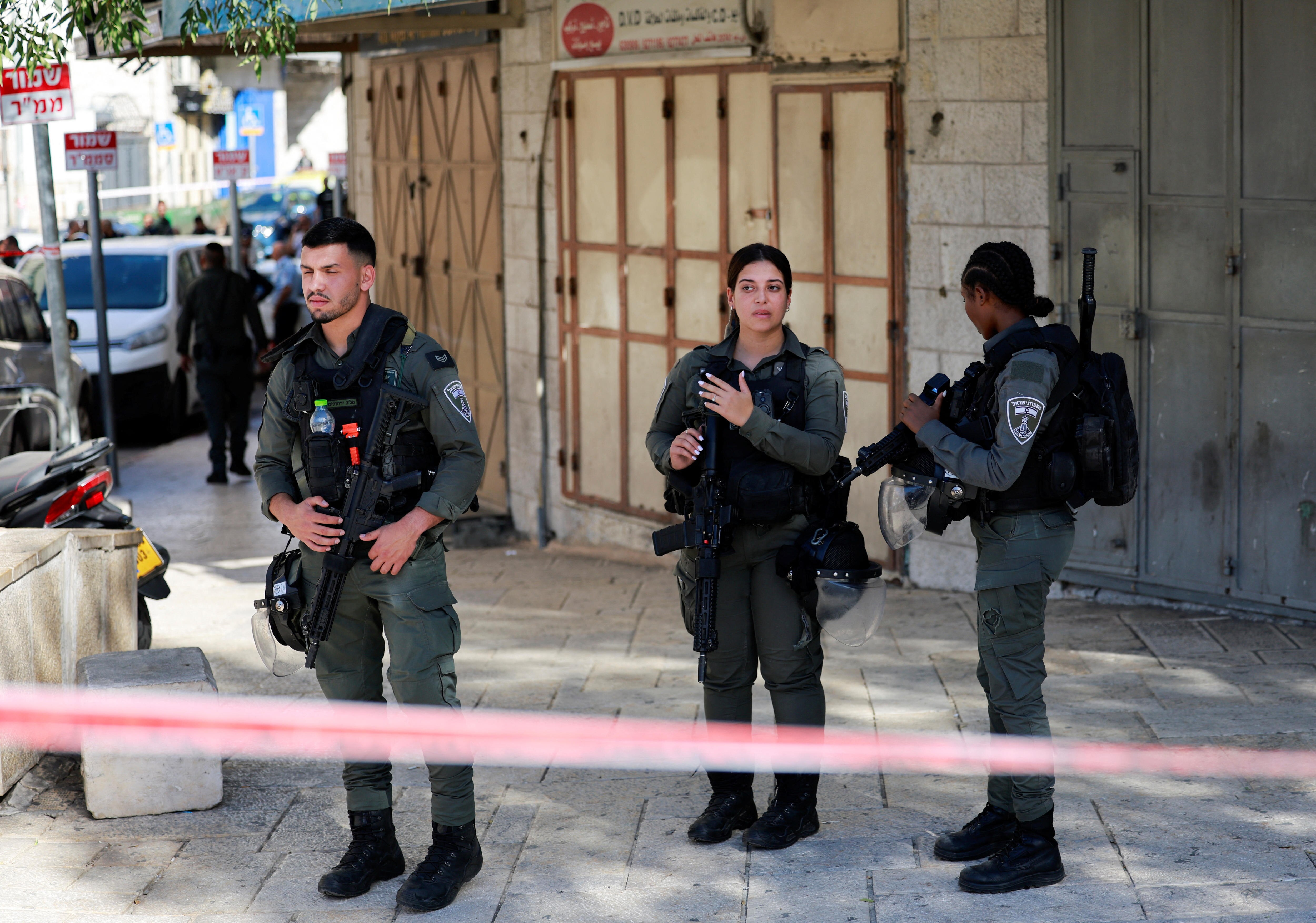 Israel-Gaza war: Israeli border police officer stabbed in East ...