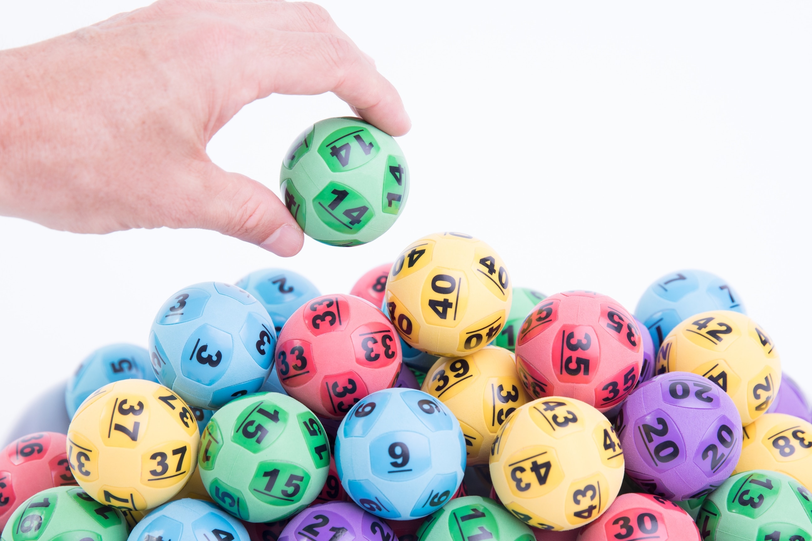 Powerball $100 million lotto jackpot jointly won by Queensland couple ...