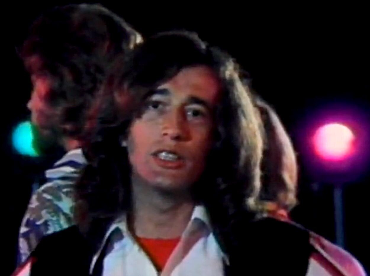 Bee Gee Robin Gibb dies after battle with cancer - ABC News