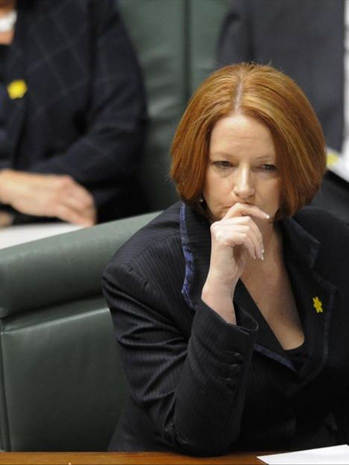 Gillard tipped to announce cabinet changes today - ABC Radio