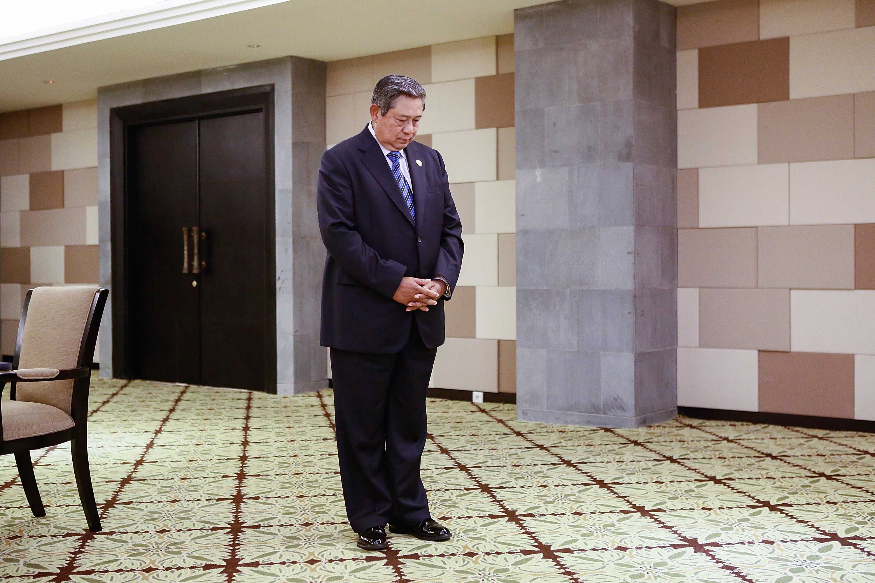 Susilo Bambang Yudhoyono in talks with ambassador as diplomatic stand ...
