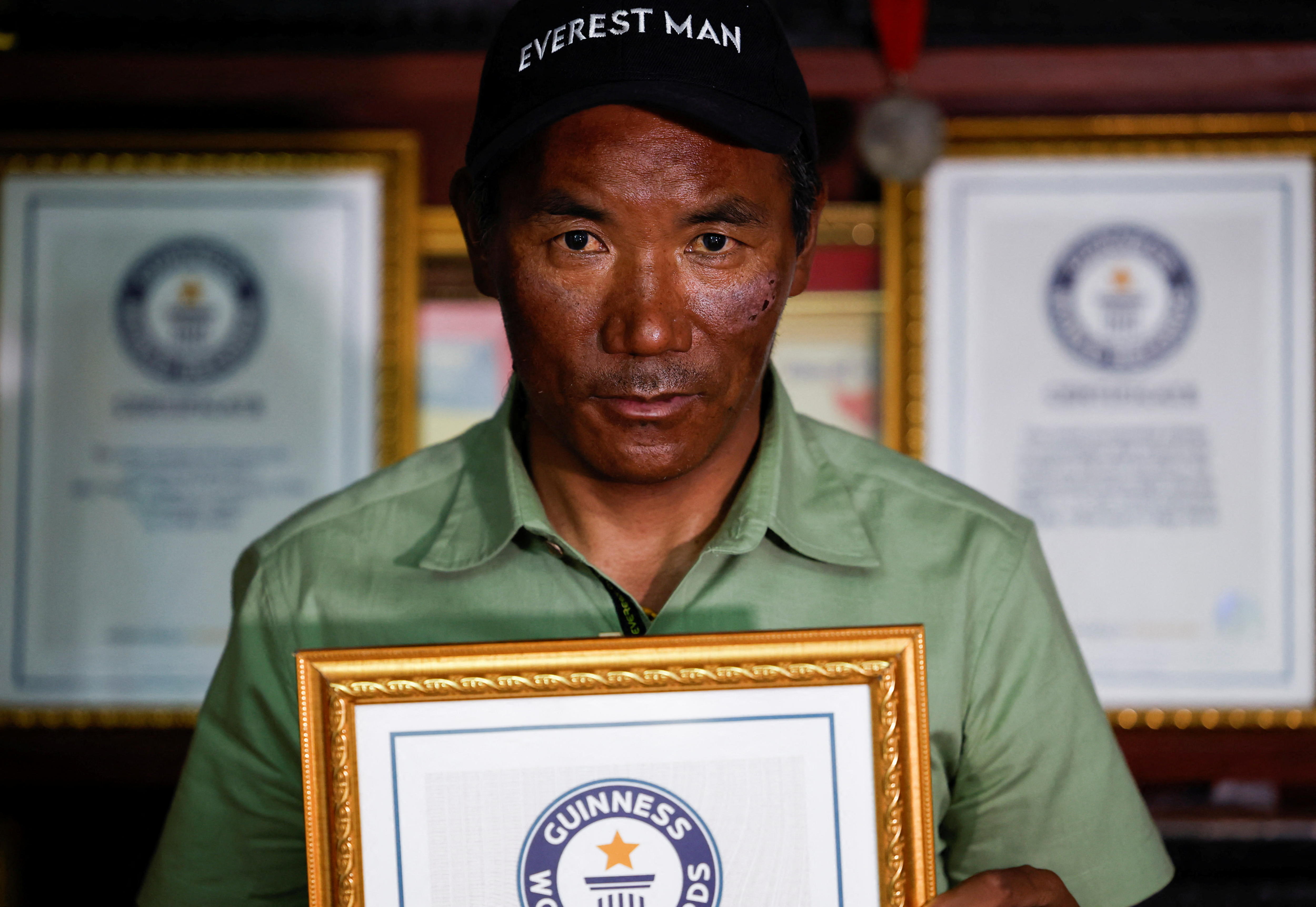 Sherpa scales Mount Everest for 31st time, beating non-Sherpa record by ...