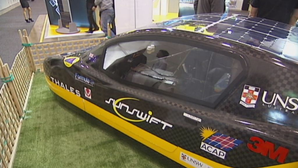 The solar-powered Sunswift breaks records - ABC News