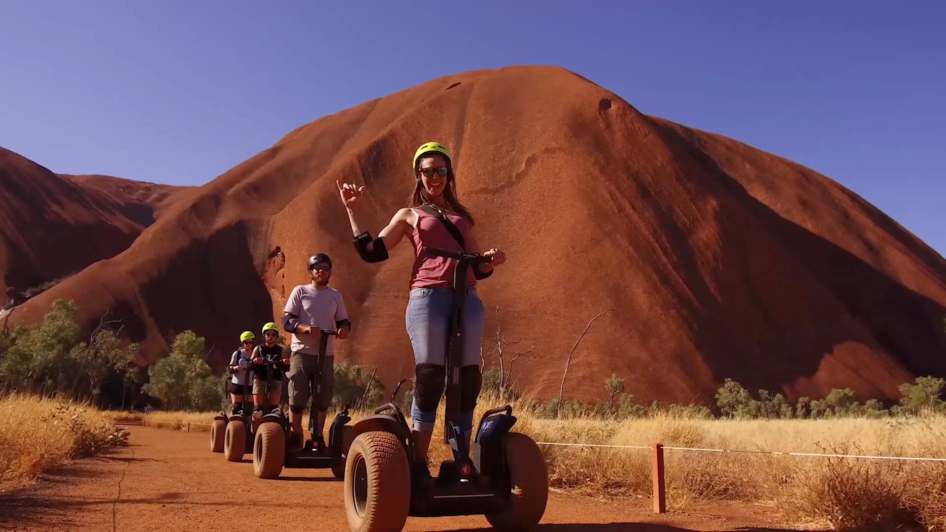 Uluru wet weather track closures costing tourism operators vital ...