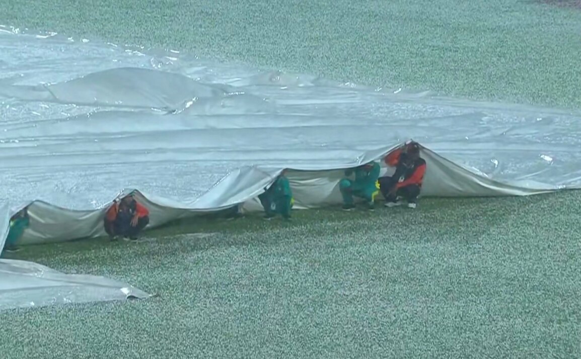 Hailstorm ends Pakistan and New Zealand clash early, as David Warner ...