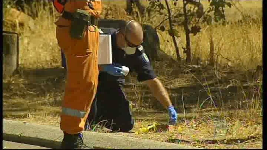 Police investigate double murder - ABC News