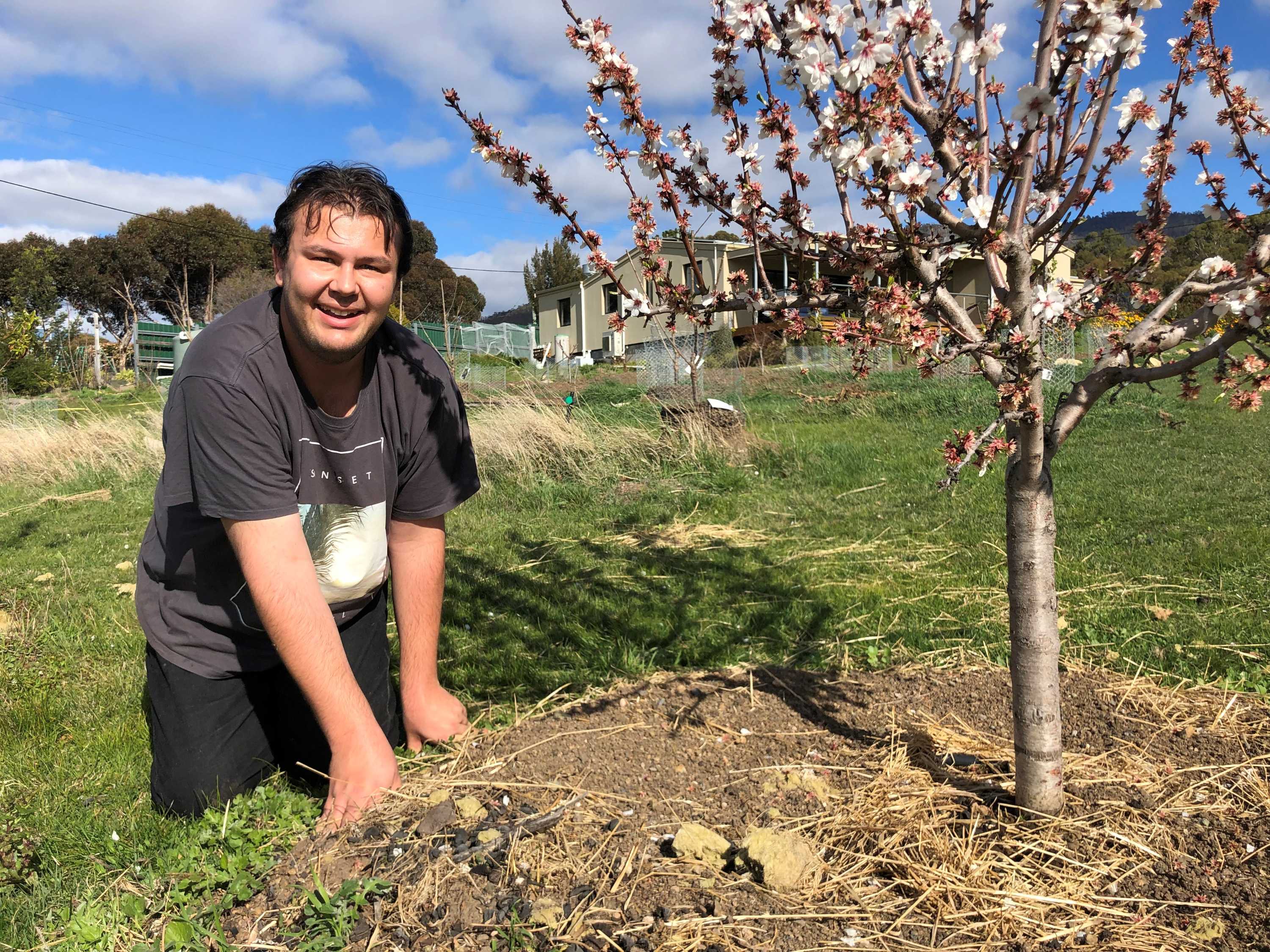 Neysan has applied for 140 jobs but hasn't secured a single interview ...