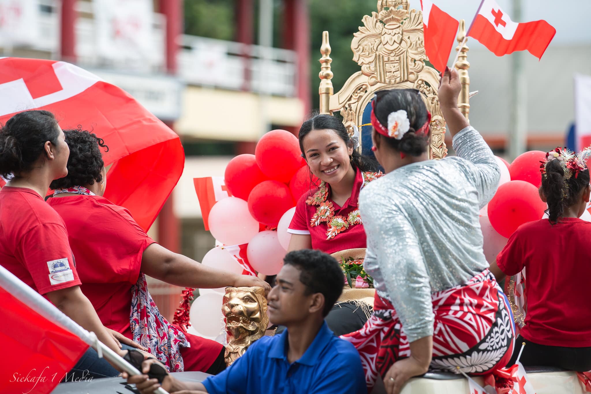 An audience with the King and Queen, and a heroes' welcome for netball ...