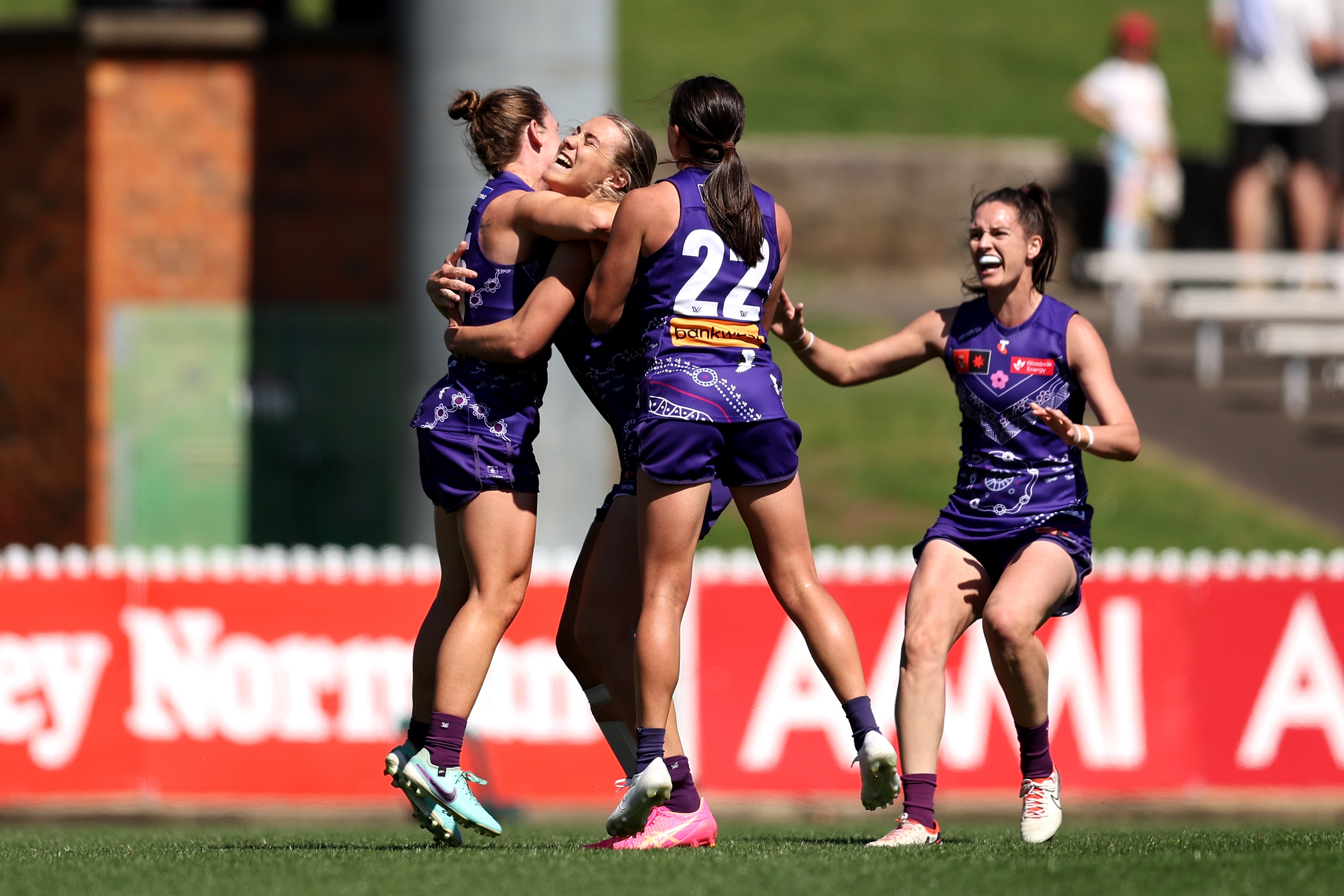 Bombers and Tigers draw inaugural Dreamtime in Darwin AFLW clash, Port ...