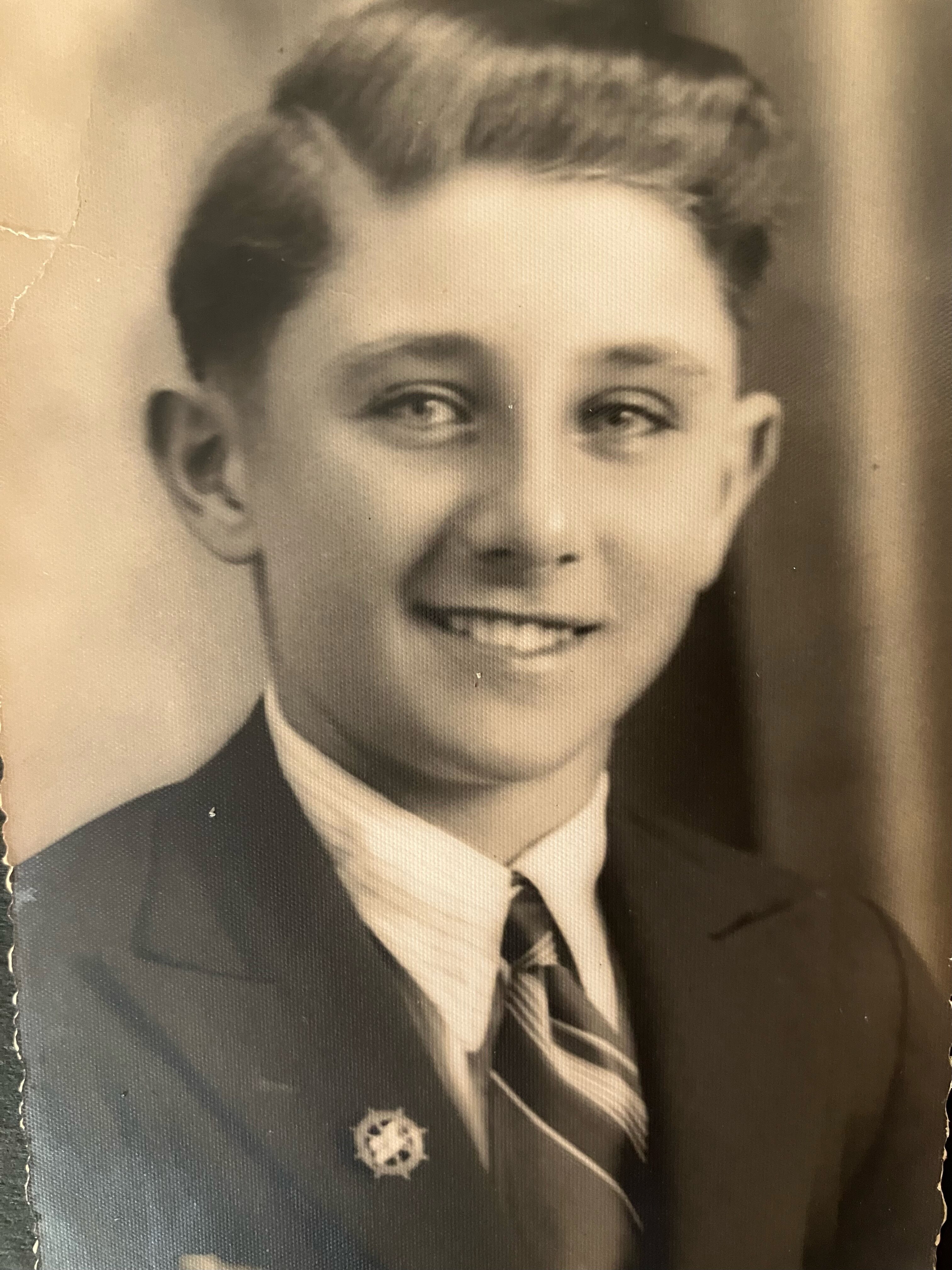 North Queensland cane farmer Sam Russo still going strong at 97 - ABC News