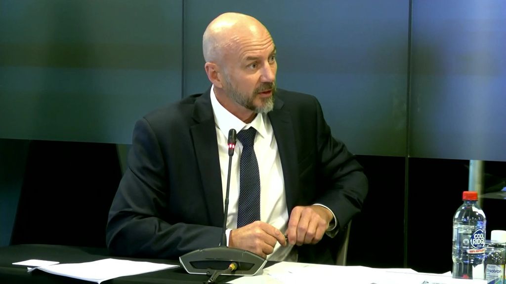 Major Ian Wilson addresses familes at Taipan inquiry - ABC News