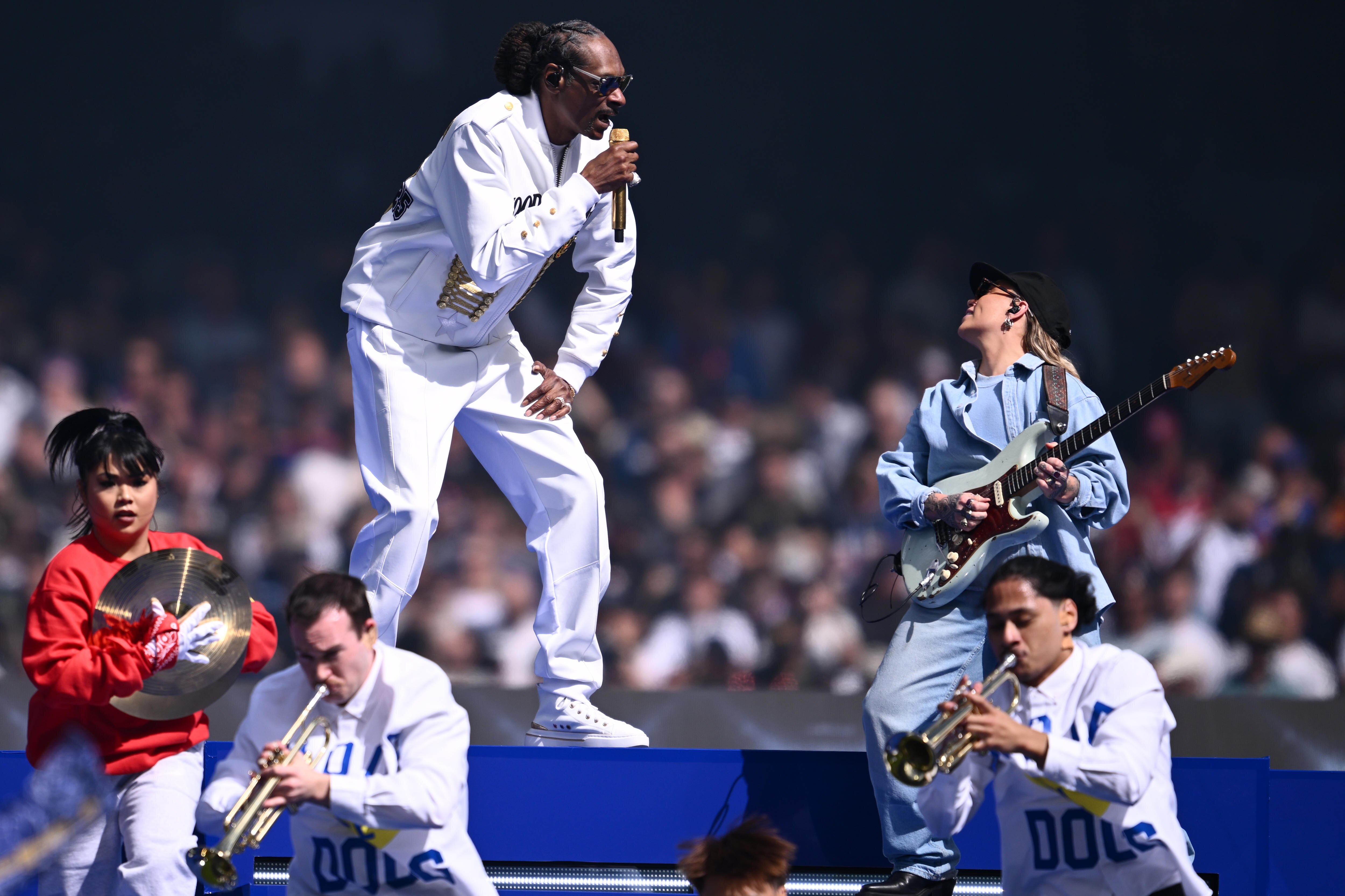 Snoop Dogg, Baker Boy and Tash Sultana star in AFL grand final ...