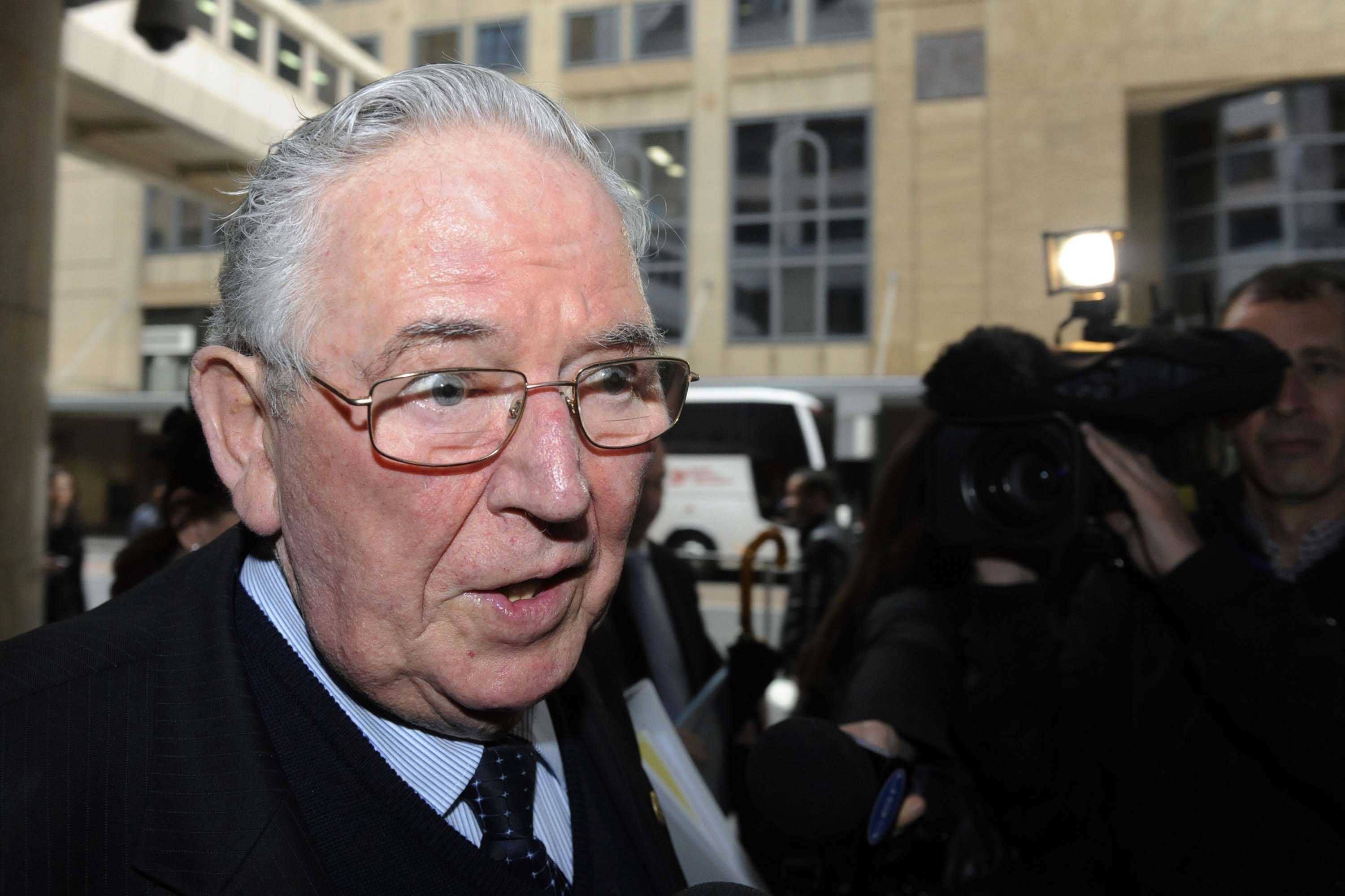 ICAC hears phone tap outlining Ryde mayor Ivan Petch's plan to 'crucify ...