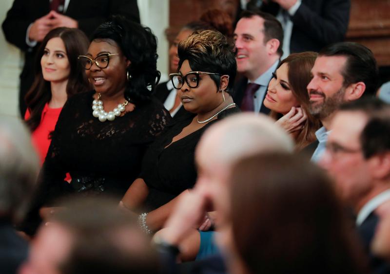 Donald Trump hosts conservative provocateurs to the White House for ...