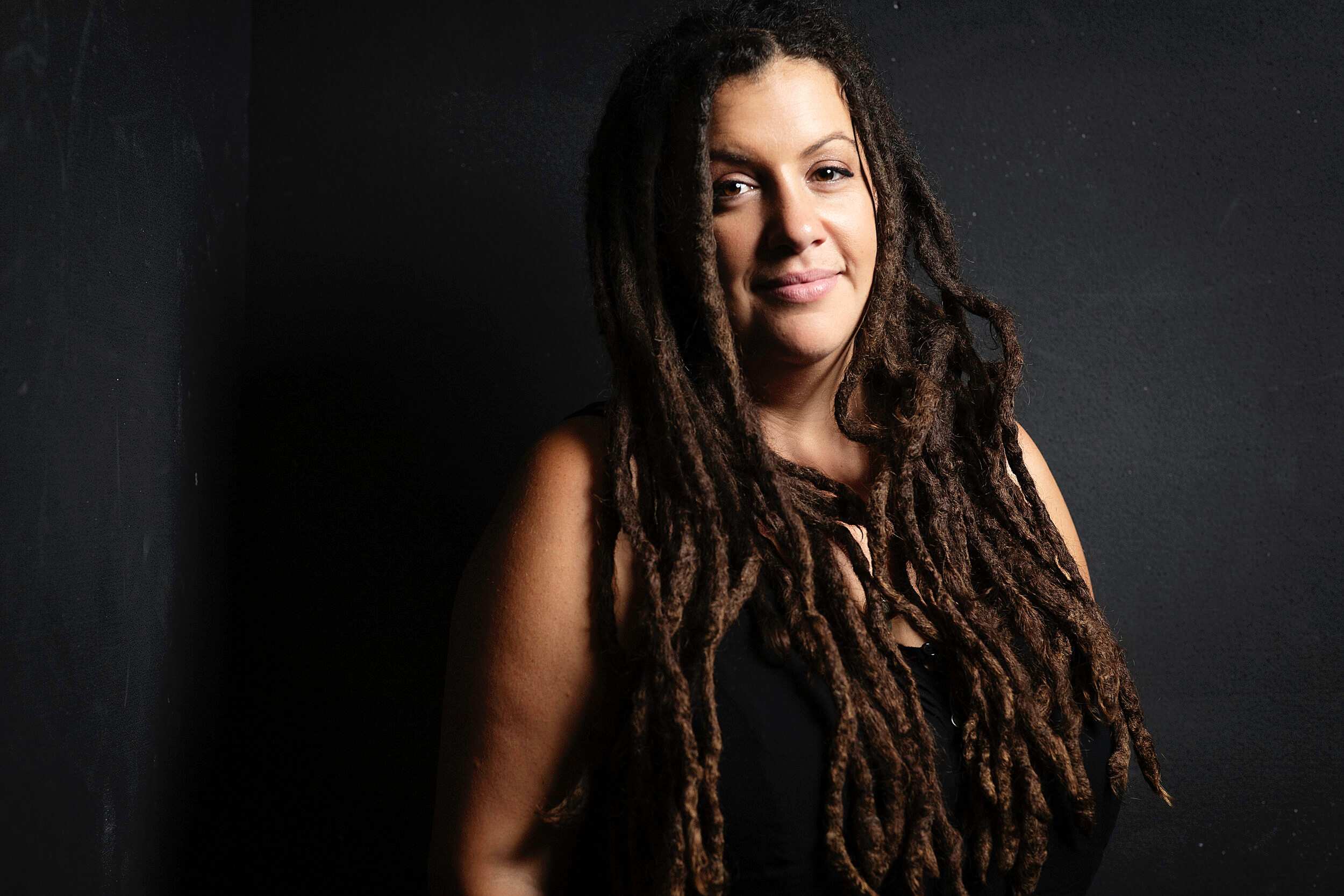 Kelly Brouhaha swings by with 'Unplugged', her yet to be released album ...