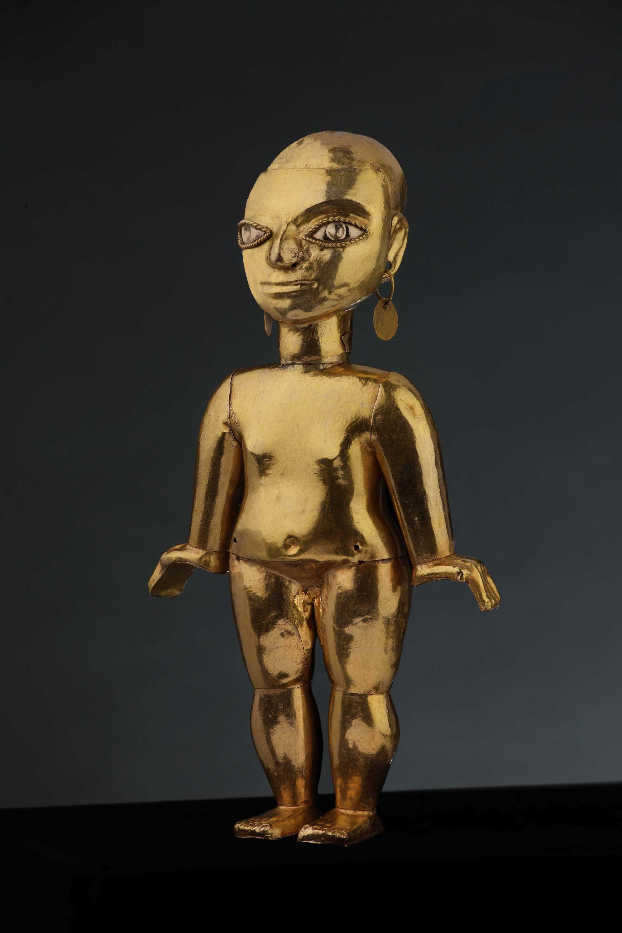 Rare golden treasures from the Incas visit Canberra - ABC News