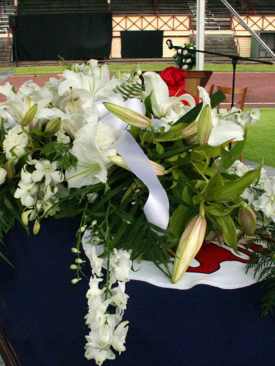 Weather hopes for Doc's funeral - ABC News