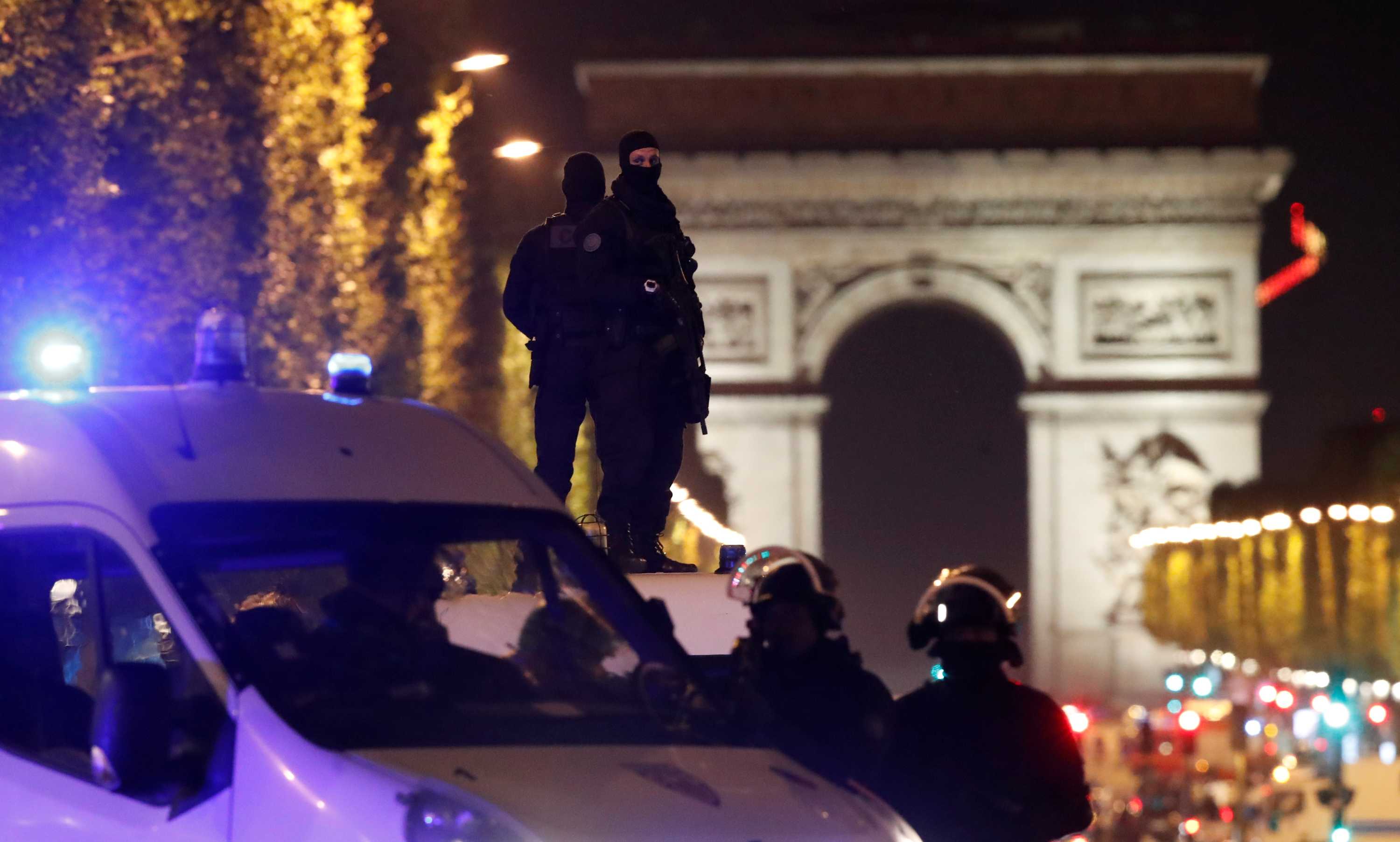 Paris shooting: Policeman shot dead, two others wounded by gunman on ...