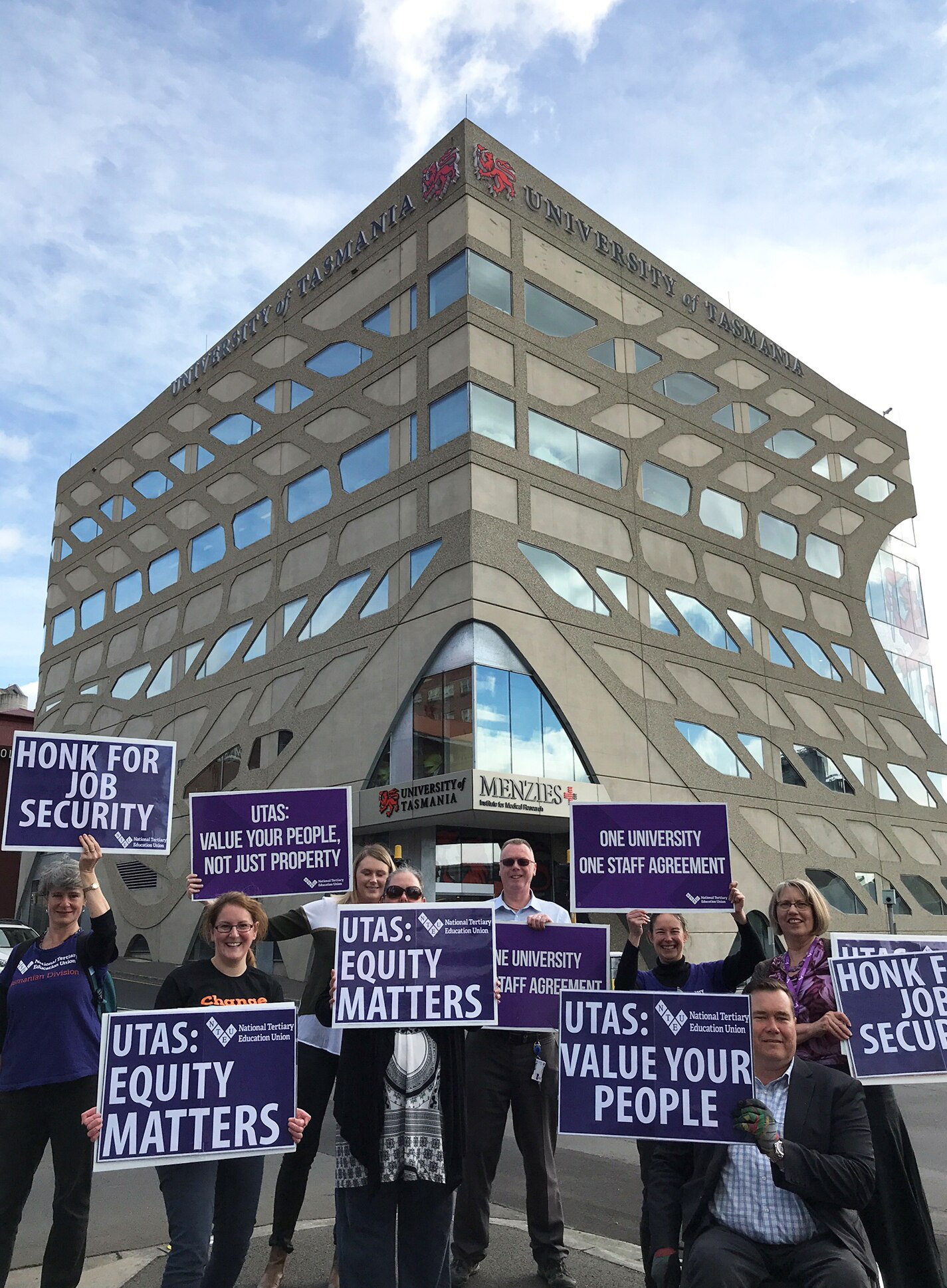 UTAS student results caught up in union row over staff pay, conditions ...