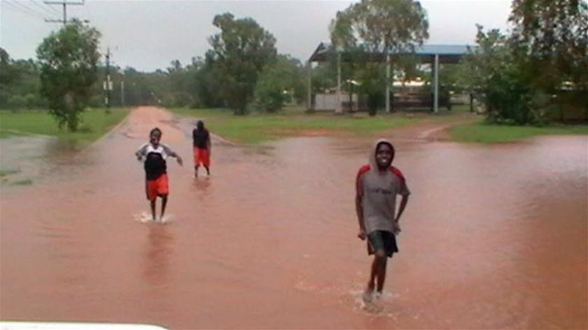 Cyclone Paul weather batters tiny Territory communities - ABC News