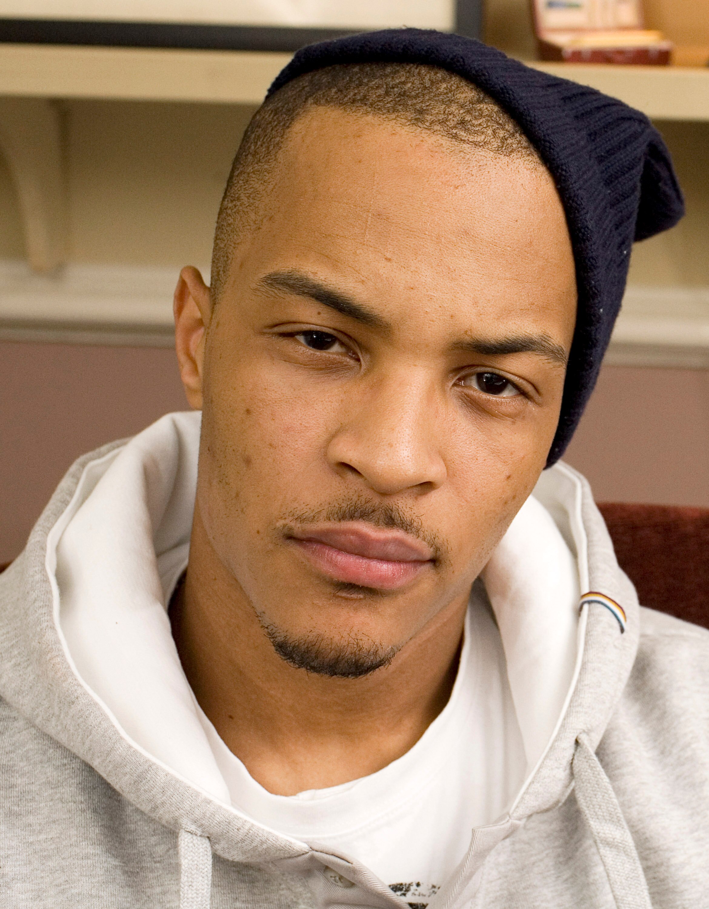 Rapper TI out of prison - ABC News