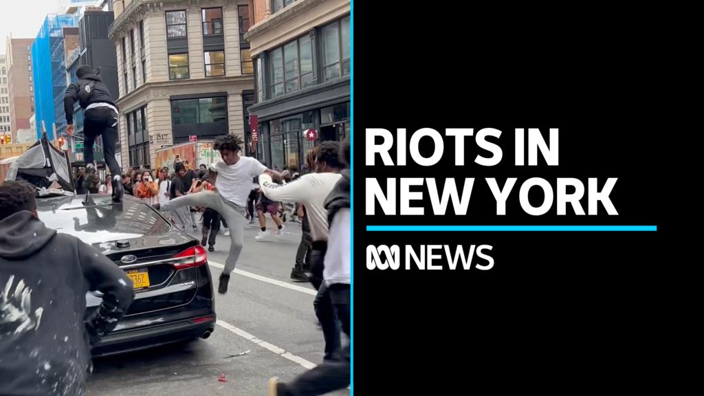 Thousands loot and riot in New York over gaming console - ABC News