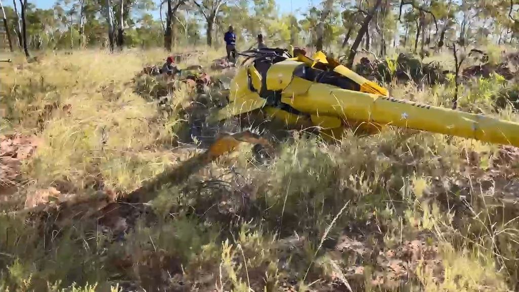 The site of a helicopter crash in the remote NT. - ABC News